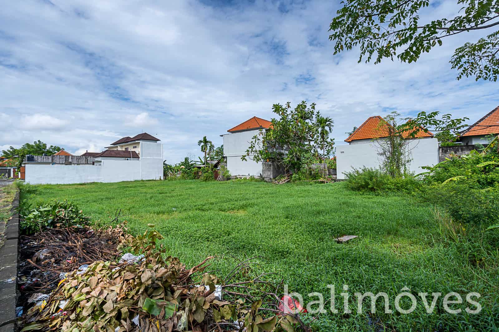 Nice 1000m2 Plot Land For Long Term Contract » Balimoves Property
