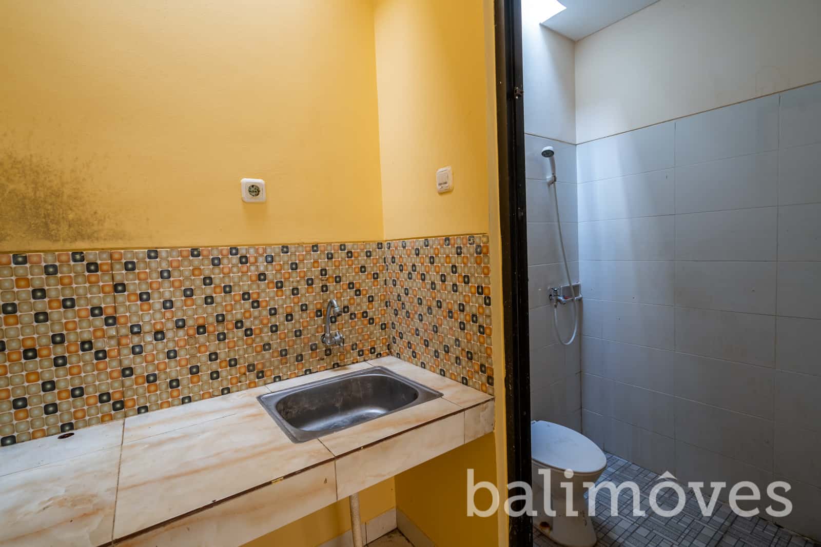 8 bedroom 'Kost' for sale freehold » Balimoves Property