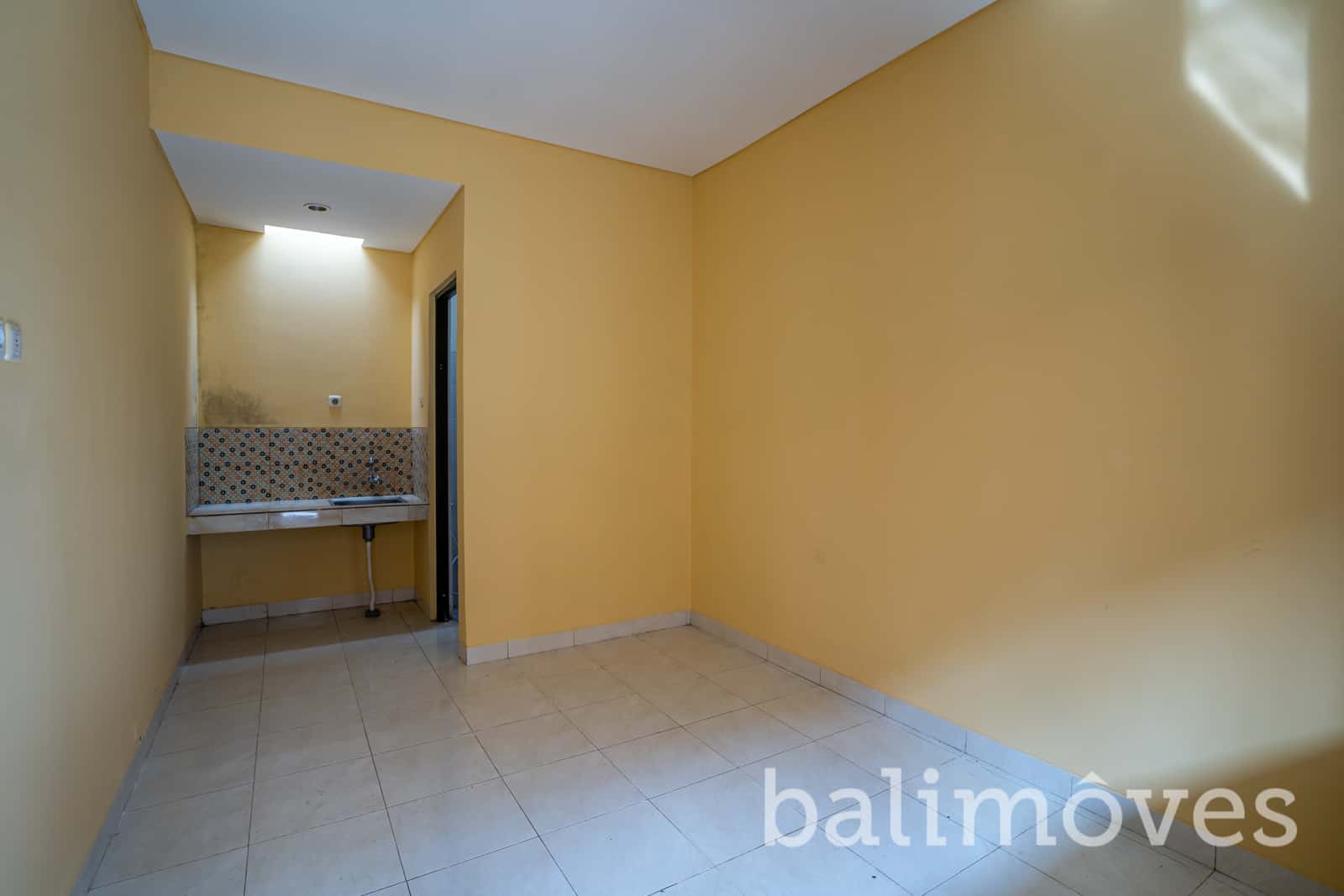 8 bedroom 'Kost' for sale freehold » Balimoves Property